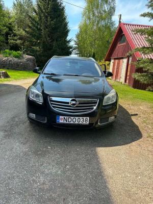 Black Opel Insignia 2013 in Silute, with an engine capacity of 1.96 L and mileage of 280 thousand km for 3000 €, photo 6 on AUTOMOTO.COM.LV