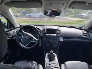 Black Opel Insignia 2013 in Vilnius, with an engine capacity of 2.00 L and mileage of 336 thousand km for 4500 €, photo 11 on AUTOMOTO.COM.LV