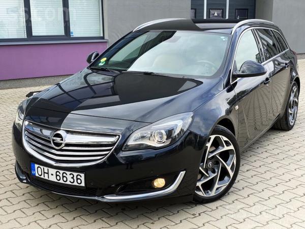 Black Opel Insignia 2014 in Riga, with an engine capacity of 2.00 L and mileage of 238 thousand km for 6600 €, photo 5 on AUTOMOTO.COM.LV