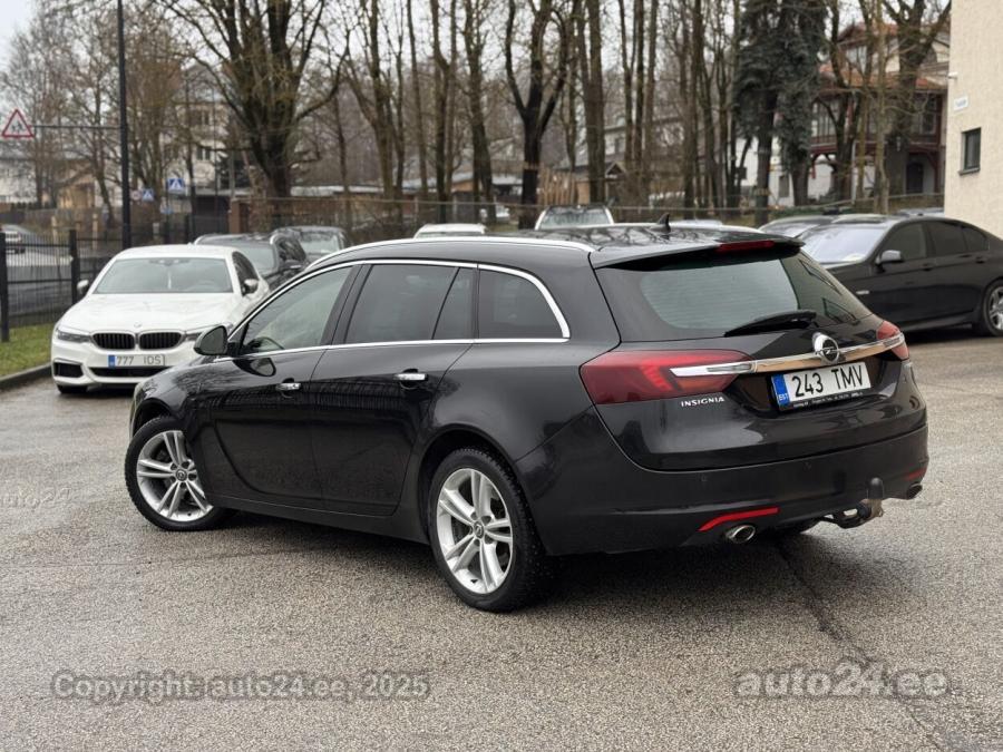 Black Opel Insignia 2014 in Tartu, with an engine capacity of 2.00 L and mileage of 368 thousand km for 4599 €, photo 4 on AUTOMOTO.COM.LV