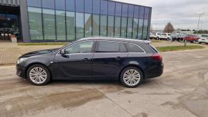 Black Opel Insignia 2014 in Siauliai, with an engine capacity of 2.00 L and mileage of 250 thousand km for 5900 €, photo 8 on AUTOMOTO.COM.LV