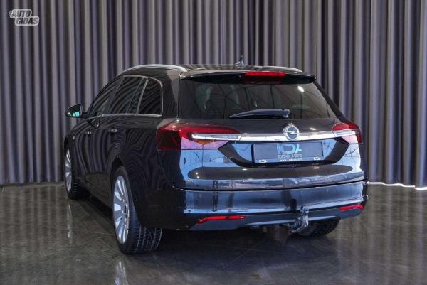 Black Opel Insignia 2014 in Marijampole, with an engine capacity of 2.00 L and mileage of 238 thousand km for 5450 €, photo 9 on AUTOMOTO.COM.LV