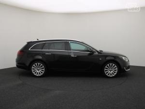 Black Opel Insignia 2014 in Vilnius, with an engine capacity of 2.00 L and mileage of 215 thousand km for 7099 €, photo 9 on AUTOMOTO.COM.LV