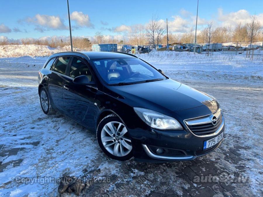 Black Opel Insignia 2014 in Tallinn, with an engine capacity of 2.00 L and mileage of 283 thousand km for 4499 €, photo 1 on AUTOMOTO.COM.LV