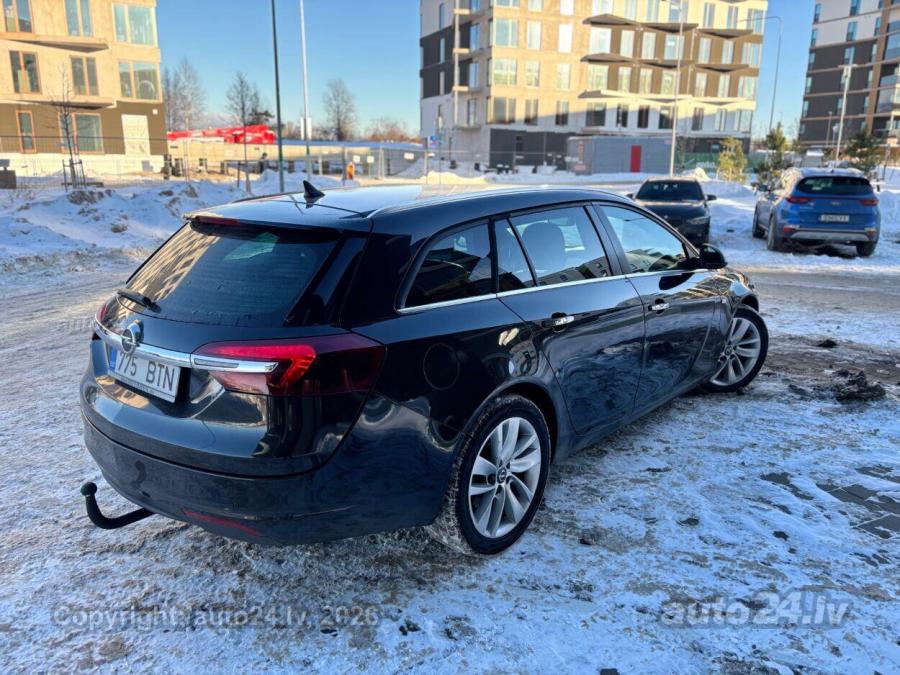 Black Opel Insignia 2014 in Tallinn, with an engine capacity of 2.00 L and mileage of 283 thousand km for 4499 €, photo 4 on AUTOMOTO.COM.LV