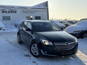 Black Opel Insignia 2014 in Utena, with an engine capacity of 1.96 L and mileage of 279 thousand km for 4290 €, photo 4 on AUTOMOTO.COM.LV