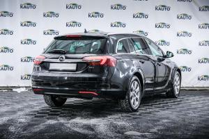 Black Opel Insignia 2014 in Kaunas, with an engine capacity of 2.00 L and mileage of 285 thousand km for 6290 €, photo 3 on AUTOMOTO.COM.LV