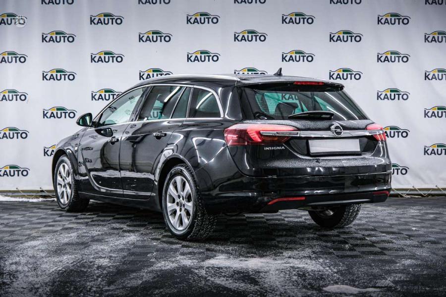 Black Opel Insignia 2014 in Kaunas, with an engine capacity of 2.00 L and mileage of 285 thousand km for 6290 €, photo 4 on AUTOMOTO.COM.LV
