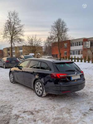 Black Opel Insignia 2014 in Kaunas, with an engine capacity of 1.96 L and mileage of 285 thousand km for 5000 €, photo 4 on AUTOMOTO.COM.LV