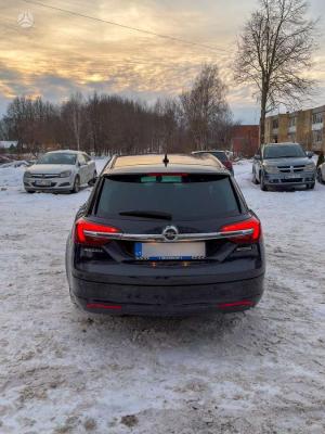 Black Opel Insignia 2014 in Kaunas, with an engine capacity of 1.96 L and mileage of 285 thousand km for 5000 €, photo 5 on AUTOMOTO.COM.LV