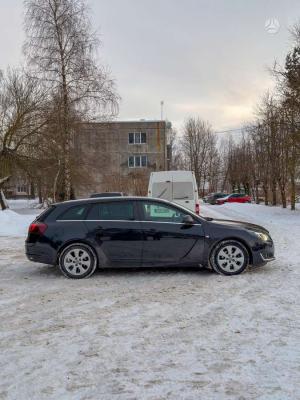 Black Opel Insignia 2014 in Kaunas, with an engine capacity of 1.96 L and mileage of 285 thousand km for 5000 €, photo 11 on AUTOMOTO.COM.LV
