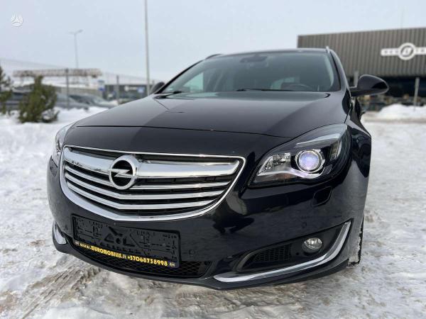 Black Opel Insignia 2014 in Siauliai, with an engine capacity of 1.96 L and mileage of 256 thousand km for 5650 €, photo 10 on AUTOMOTO.COM.LV
