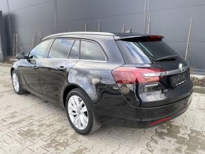 Black Opel Insignia 2014 in Vilnius, with an engine capacity of 2.00 L and mileage of 230 thousand km for 5300 €, photo 7 on AUTOMOTO.COM.LV