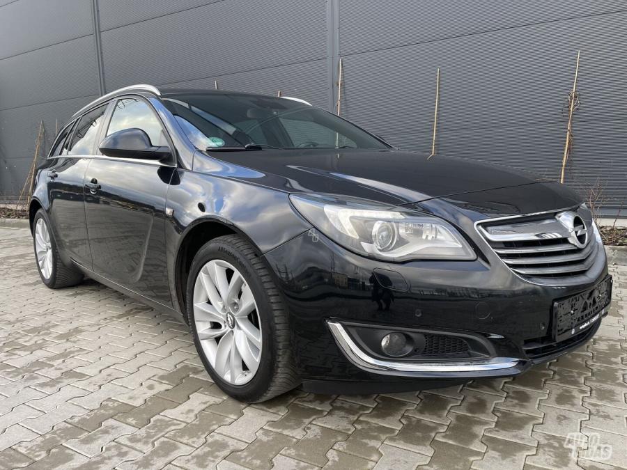 Black Opel Insignia 2014 in Vilnius, with an engine capacity of 2.00 L and mileage of 230 thousand km for 5300 €, photo 8 on AUTOMOTO.COM.LV