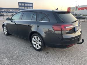 Black Opel Insignia 2014 in Kaunas, with an engine capacity of 2.00 L and mileage of 302 thousand km for 3250 €, photo 3 on AUTOMOTO.COM.LV