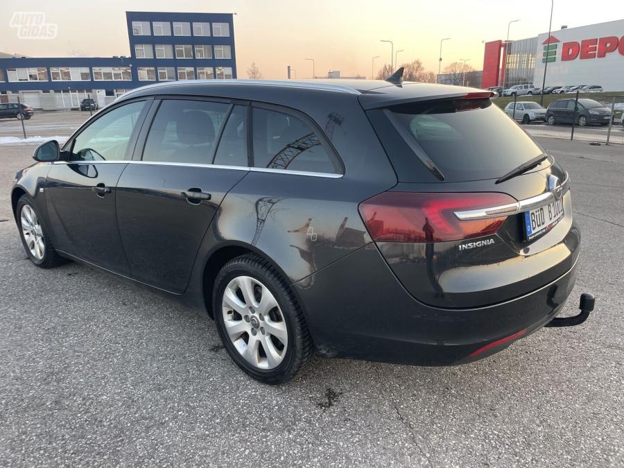 Black Opel Insignia 2014 in Kaunas, with an engine capacity of 2.00 L and mileage of 302 thousand km for 3250 €, photo 8 on AUTOMOTO.COM.LV
