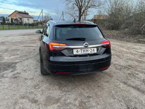 Black Opel Insignia 2014 in Kaunas, with an engine capacity of 2.00 L and mileage of 288 thousand km for 3900 €, photo 5 on AUTOMOTO.COM.LV