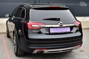Black Opel Insignia 2014 in Kretinga, with an engine capacity of 2.00 L and mileage of 196 thousand km for 7350 €, photo 9 on AUTOMOTO.COM.LV
