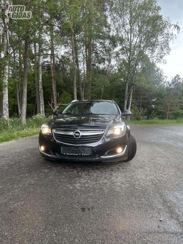Black Opel Insignia 2014 in Klaipeda, with an engine capacity of 2.00 L and mileage of 300 thousand km for 5550 €, photo 1 on AUTOMOTO.COM.LV