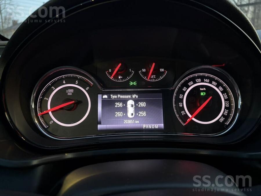 Melns Opel Insignia 2014 Jelgava, ar dzinēja tilpumu 2.00 L un nobraukumu 204 tūkst. km par 6850 €, foto 16 vietnē AUTOMOTO.COM.LV