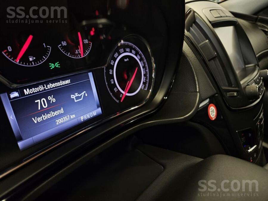 Melns Opel Insignia 2014 Jēkabpils, ar dzinēja tilpumu 2.00 L un nobraukumu 201 tūkst. km par 6790 €, foto 32 vietnē AUTOMOTO.COM.LV