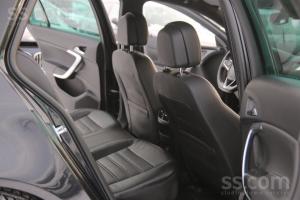 Black Opel Insignia 2014 in Riga, with an engine capacity of 2.00 L and mileage of 0 thousand km for 5490 €, photo 20 on AUTOMOTO.COM.LV