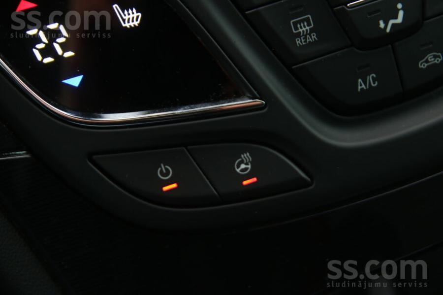 Black Opel Insignia 2014 in Riga, with an engine capacity of 2.00 L and mileage of 0 thousand km for 5490 €, photo 26 on AUTOMOTO.COM.LV
