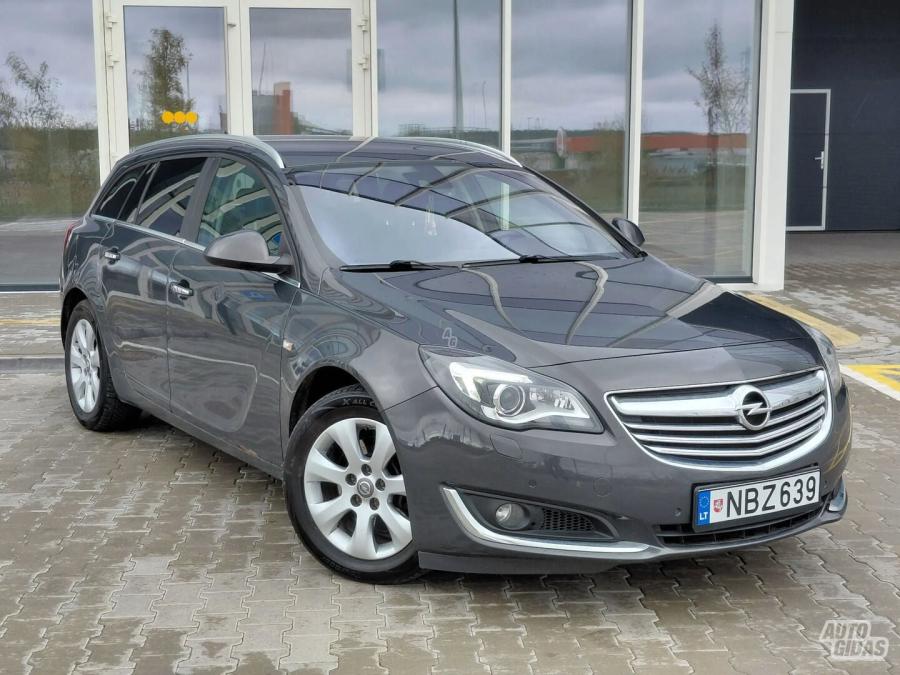 Black Opel Insignia 2014 in Vilnius, with an engine capacity of 2.00 L and mileage of 294 thousand km for 5700 €, photo 1 on AUTOMOTO.COM.LV