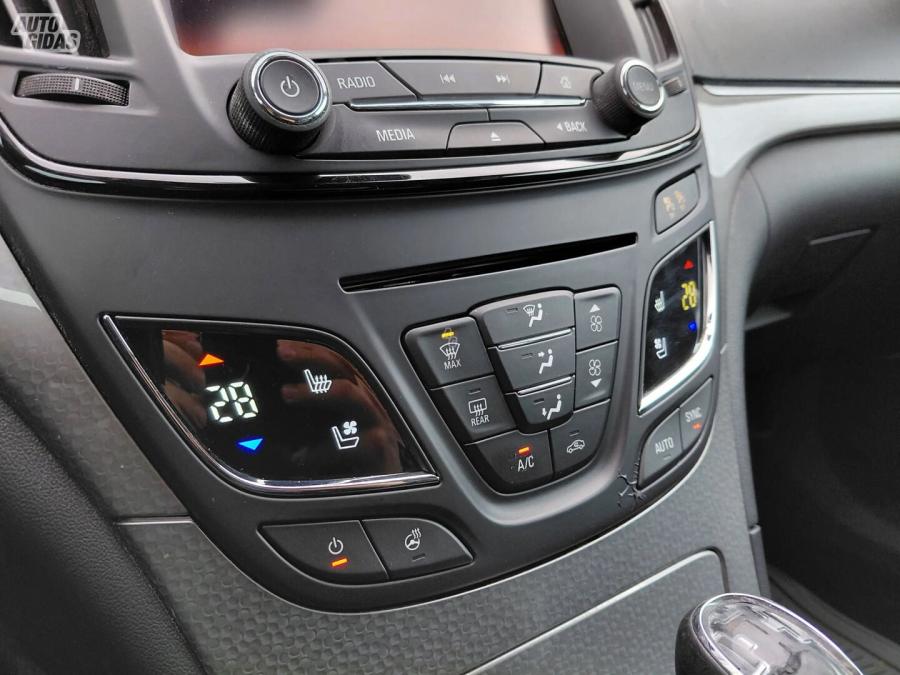Black Opel Insignia 2014 in Vilnius, with an engine capacity of 2.00 L and mileage of 294 thousand km for 5700 €, photo 16 on AUTOMOTO.COM.LV