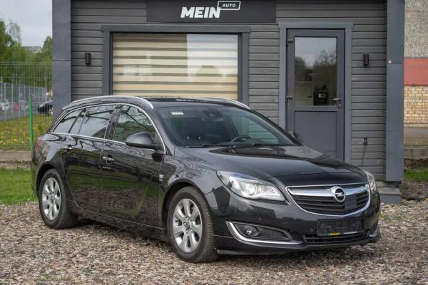 Black Opel Insignia 2014 in Liepaja, with an engine capacity of 2.00 L and mileage of 320 thousand km for 6500 €, photo 5 on AUTOMOTO.COM.LV