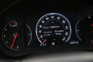 Melns Opel Insignia 2014 Rīga, ar dzinēja tilpumu 2.00 L un nobraukumu 226 tūkst. km par 5790 €, foto 28 vietnē AUTOMOTO.COM.LV