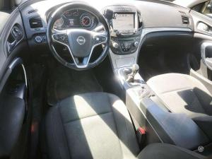 Black Opel Insignia 2014 in Kaunas, with an engine capacity of 2.00 L and mileage of 400 thousand km for 1650 €, photo 6 on AUTOMOTO.COM.LV