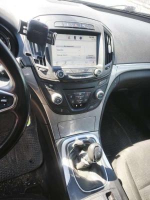 Black Opel Insignia 2014 in Kaunas, with an engine capacity of 2.00 L and mileage of 400 thousand km for 1650 €, photo 9 on AUTOMOTO.COM.LV