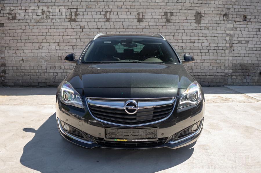 Black Opel Insignia 2014 in Liepaja, with an engine capacity of 2.00 L and mileage of 320 thousand km for 6500 €, photo 8 on AUTOMOTO.COM.LV