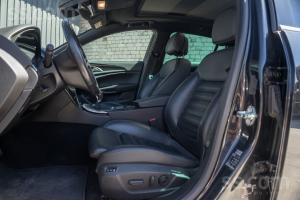 Black Opel Insignia 2014 in Liepaja, with an engine capacity of 2.00 L and mileage of 320 thousand km for 6500 €, photo 12 on AUTOMOTO.COM.LV