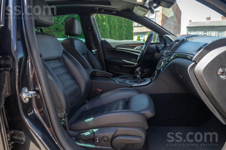 Black Opel Insignia 2014 in Liepaja, with an engine capacity of 2.00 L and mileage of 320 thousand km for 6500 €, photo 16 on AUTOMOTO.COM.LV