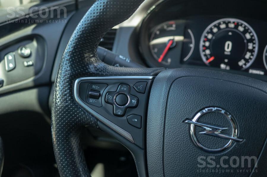 Black Opel Insignia 2014 in Liepaja, with an engine capacity of 2.00 L and mileage of 320 thousand km for 6500 €, photo 22 on AUTOMOTO.COM.LV