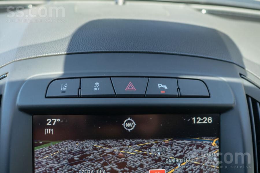Black Opel Insignia 2014 in Liepaja, with an engine capacity of 2.00 L and mileage of 320 thousand km for 6500 €, photo 27 on AUTOMOTO.COM.LV