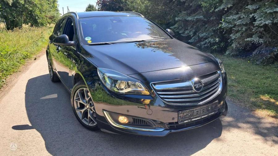 Black Opel Insignia 2014 in Marijampole, with an engine capacity of 1.96 L and mileage of 170 thousand km for 6200 €, photo 1 on AUTOMOTO.COM.LV