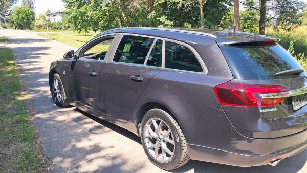 Melns Opel Insignia 2014 Marijampole, ar dzinēja tilpumu 1.96 L un nobraukumu 170 tūkst. km par 6200 €, foto 4 vietnē AUTOMOTO.COM.LV