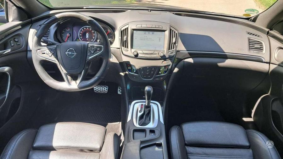 Black Opel Insignia 2014 in Marijampole, with an engine capacity of 1.96 L and mileage of 170 thousand km for 6200 €, photo 10 on AUTOMOTO.COM.LV