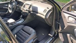 Black Opel Insignia 2014 in Marijampole, with an engine capacity of 1.96 L and mileage of 170 thousand km for 6200 €, photo 12 on AUTOMOTO.COM.LV