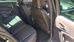 Black Opel Insignia 2014 in Marijampole, with an engine capacity of 1.96 L and mileage of 170 thousand km for 6200 €, photo 14 on AUTOMOTO.COM.LV