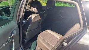 Black Opel Insignia 2014 in Marijampole, with an engine capacity of 1.96 L and mileage of 170 thousand km for 6200 €, photo 15 on AUTOMOTO.COM.LV