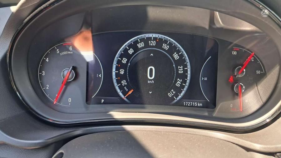 Black Opel Insignia 2014 in Marijampole, with an engine capacity of 1.96 L and mileage of 170 thousand km for 6200 €, photo 19 on AUTOMOTO.COM.LV