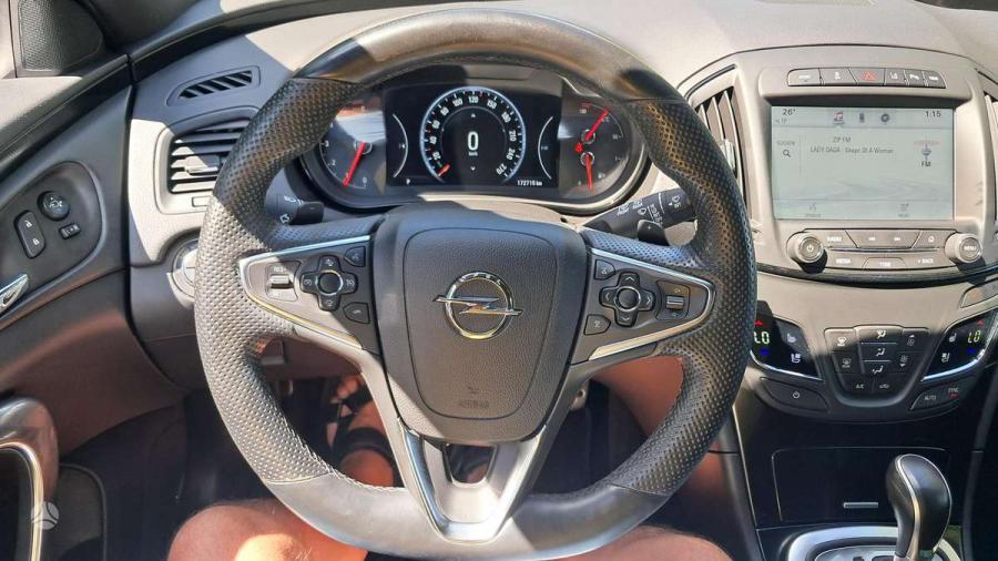 Black Opel Insignia 2014 in Marijampole, with an engine capacity of 1.96 L and mileage of 170 thousand km for 6200 €, photo 23 on AUTOMOTO.COM.LV