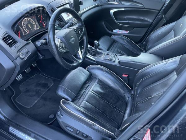 Black Opel Insignia 2014 in Riga, with an engine capacity of 2.00 L and mileage of 353 thousand km for 5250 €, photo 7 on AUTOMOTO.COM.LV