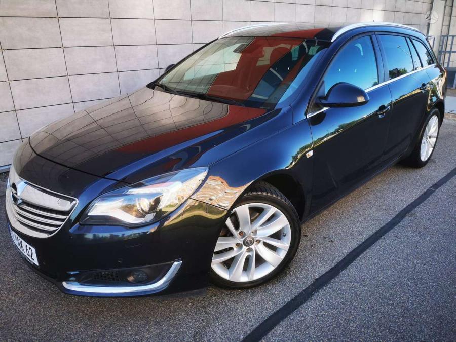 Black Opel Insignia 2014 in Klaipeda, with an engine capacity of 1.96 L and mileage of 224 thousand km for 5880 €, photo 1 on AUTOMOTO.COM.LV