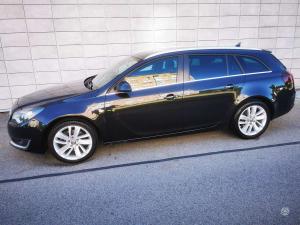 Black Opel Insignia 2014 in Klaipeda, with an engine capacity of 1.96 L and mileage of 224 thousand km for 5880 €, photo 8 on AUTOMOTO.COM.LV