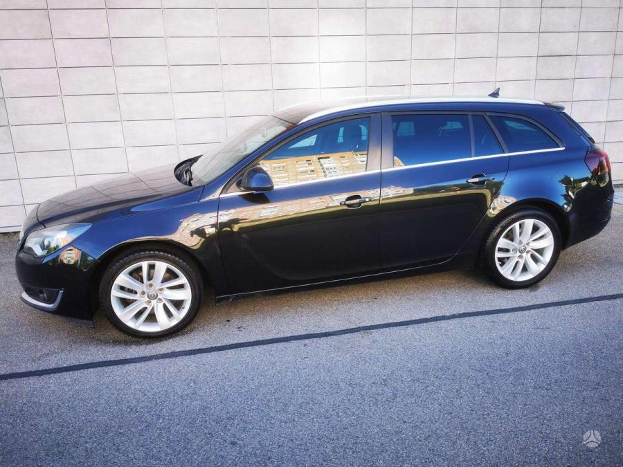 Black Opel Insignia 2014 in Klaipeda, with an engine capacity of 1.96 L and mileage of 224 thousand km for 5880 €, photo 8 on AUTOMOTO.COM.LV